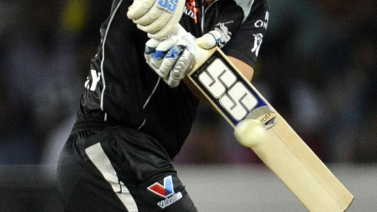 Ganguly shines on comeback as Pune beat Deccan by six wickets - The Hindu