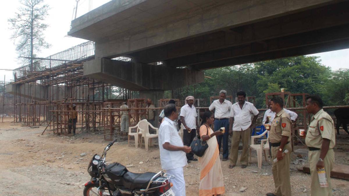 Work on bridge across Adyar stopped - The Hindu