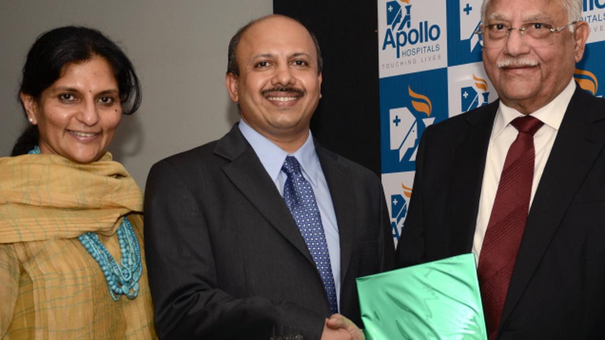 Apollo Hospitals completes 100 liver transplants - The Hindu