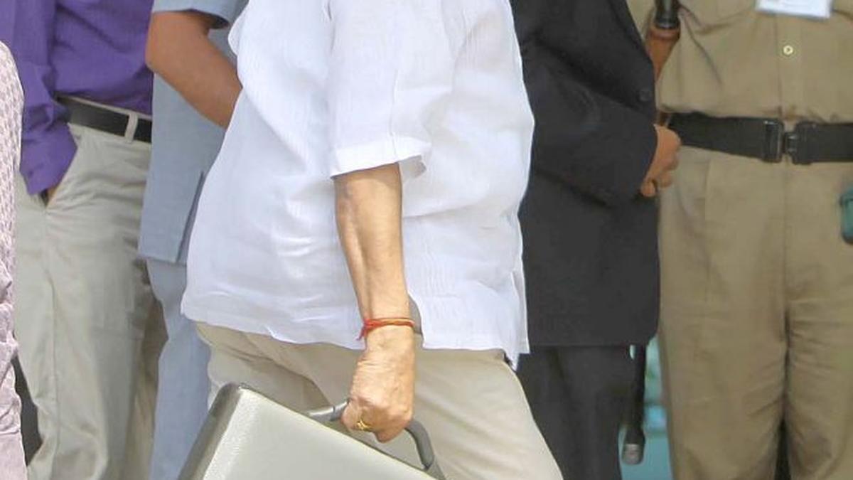 Suresh Kalmadi arrested - The Hindu