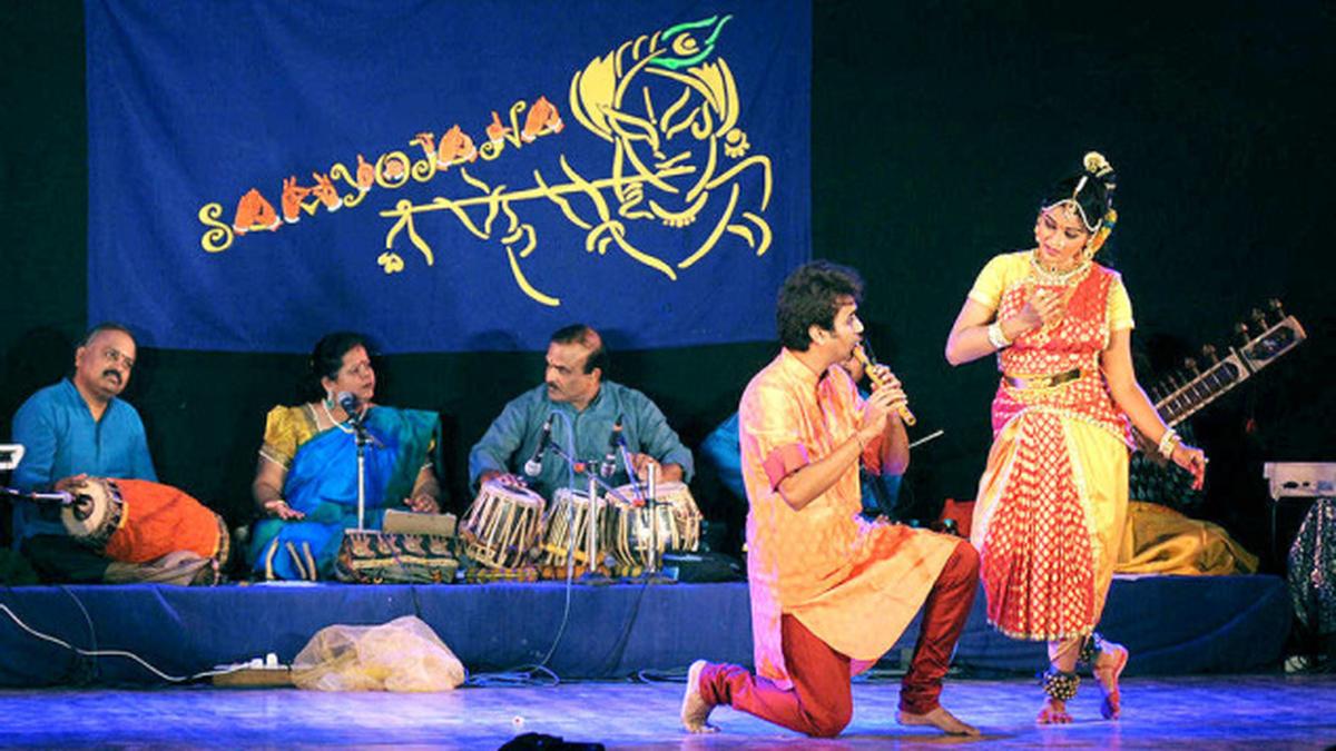 Athul Kumar presented fusion music with his electric flute - The Hindu