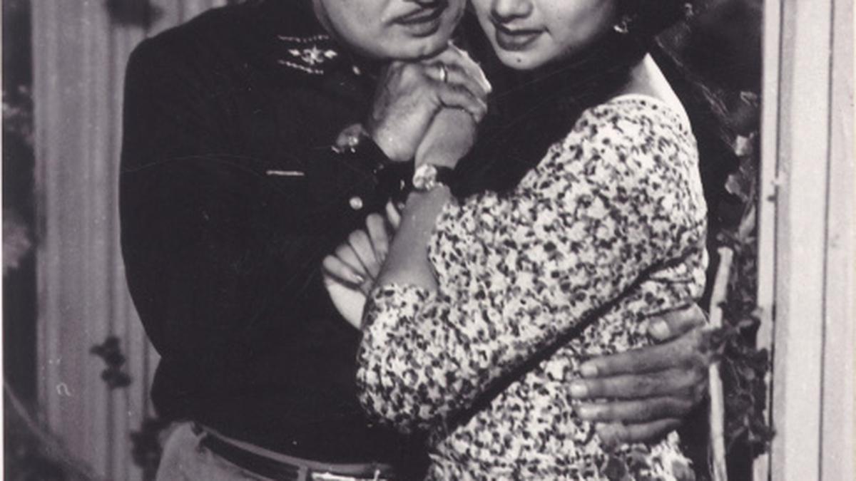 Randor Guy on MGR starrer Thozhilaali (1964) - The Hindu