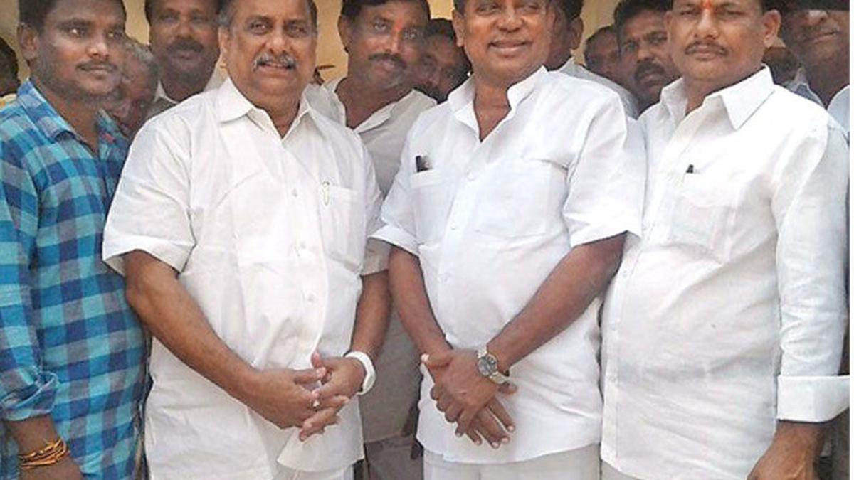 Kirlampudi turns into a fortress after Mudragada’s ultimatum - The Hindu