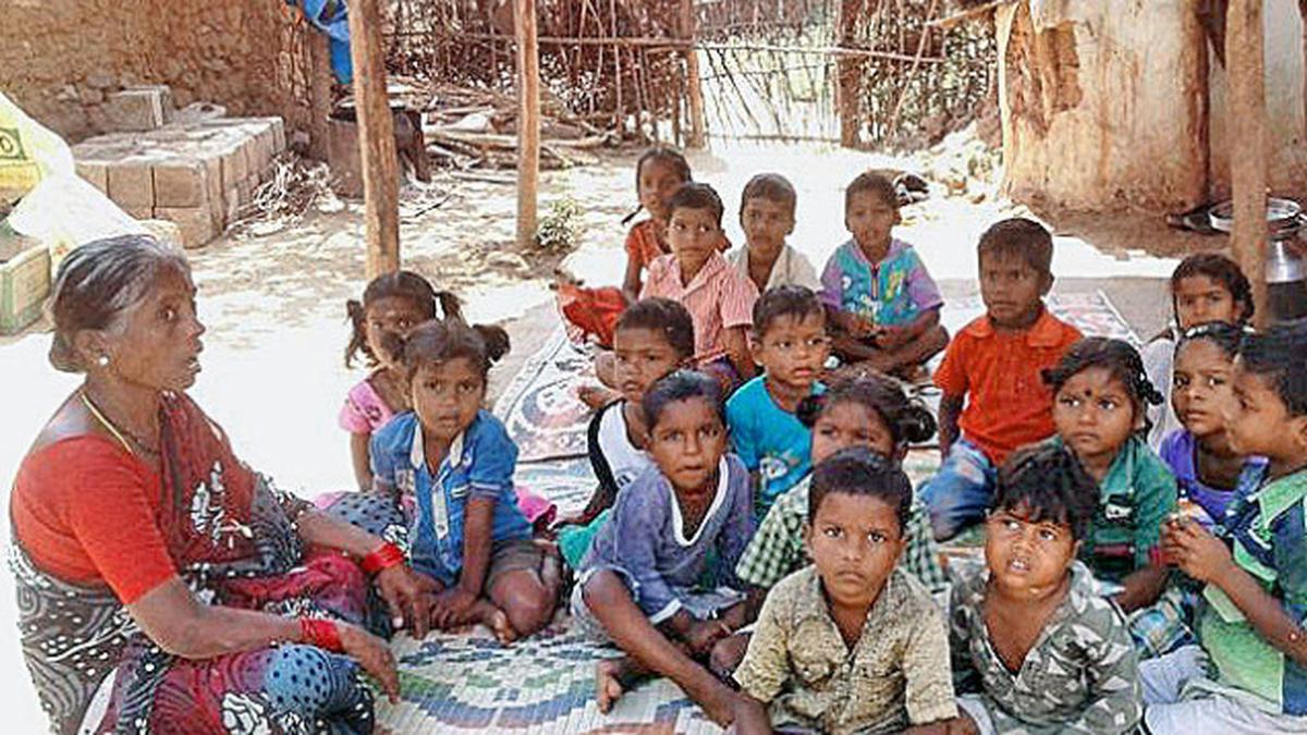 Anganwadi worker runs the show - The Hindu