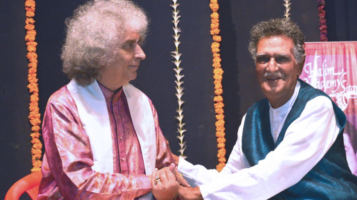 ustad Abdul Halim Jaffer Khan's style does not bear any allegiance to ...