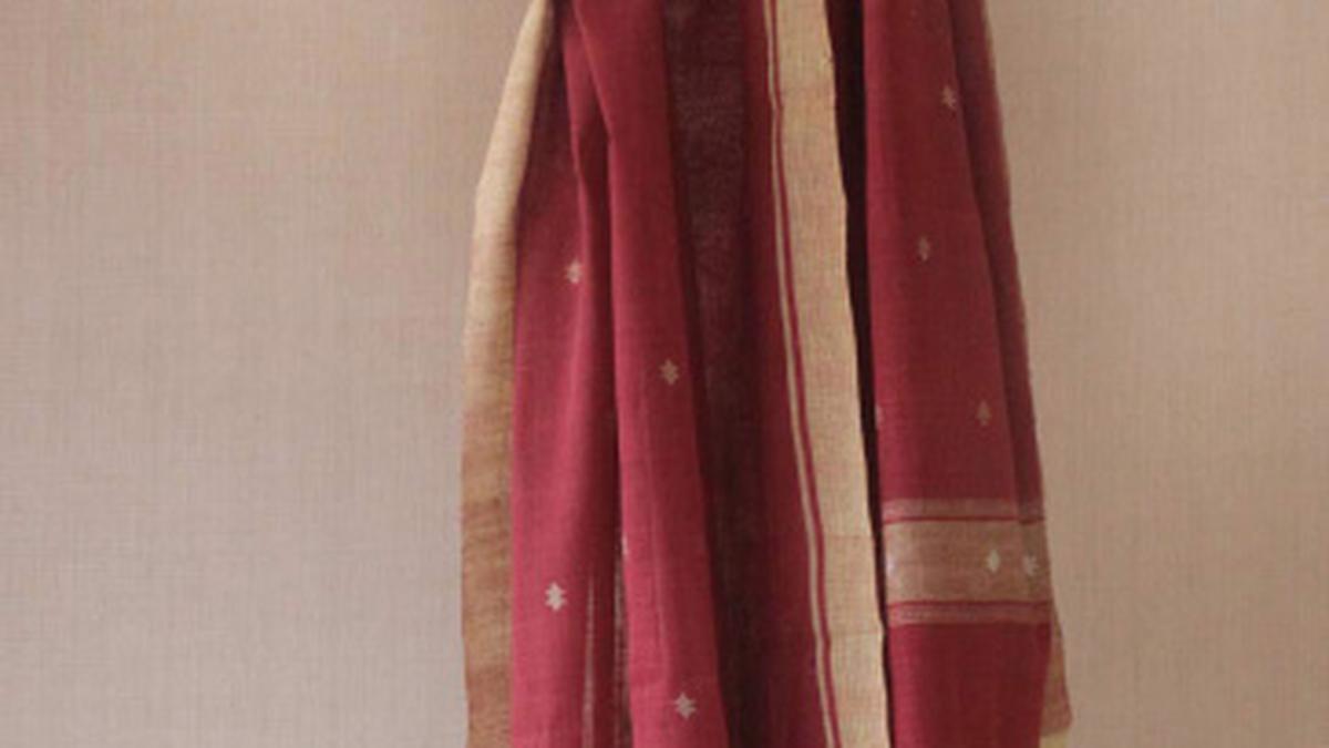 Dastkar Andhra showcases its range of handloom saris, stoles and ...