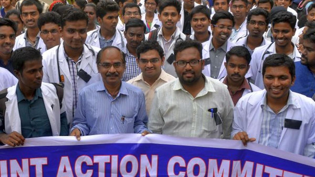 Interns, doctors demand ordinance on Hospital Protection Act - The Hindu