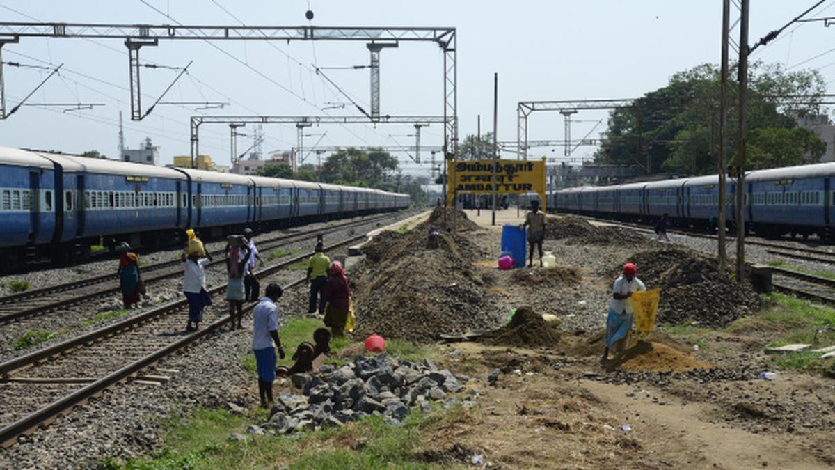Commuters seek provision of basic amenities at Ambattur station - The Hindu