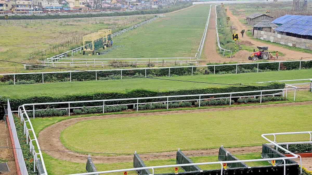 Race Course in Ooty getting ready - The Hindu