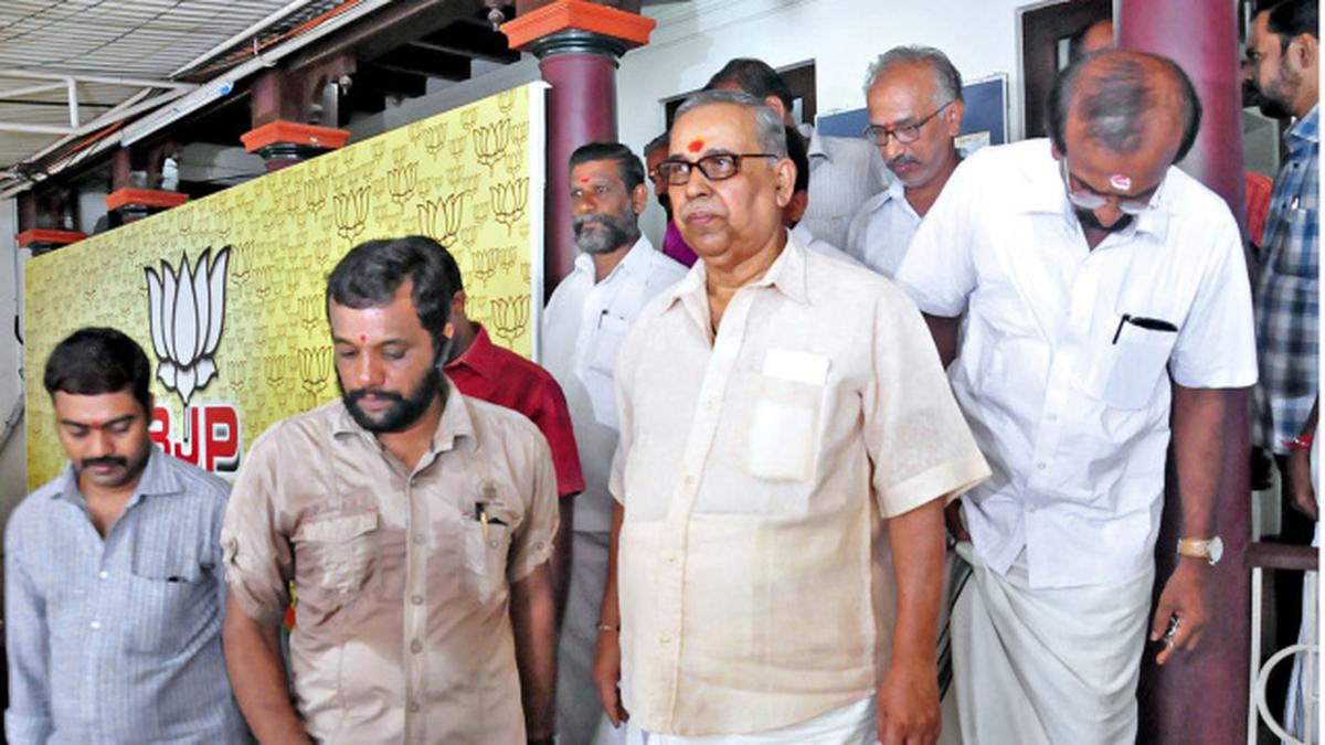 Mukundan returns to a cold reception - The Hindu