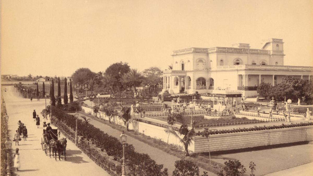 Vintage Hyderabad through Raja Deen Dayal's photographs - The Hindu