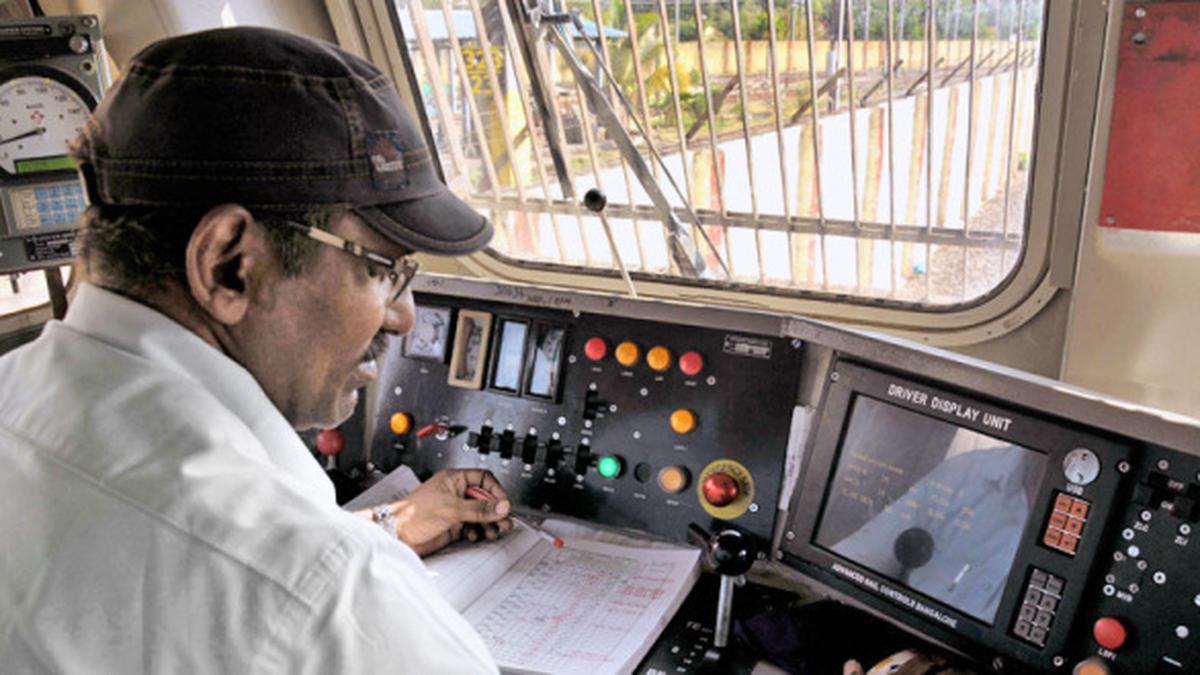Locomotive pilots have to brave hell of a summer - The Hindu
