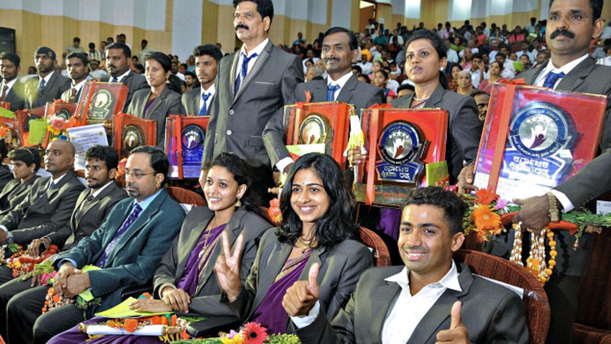 15 sportspersons presented Ekalavya awards - The Hindu