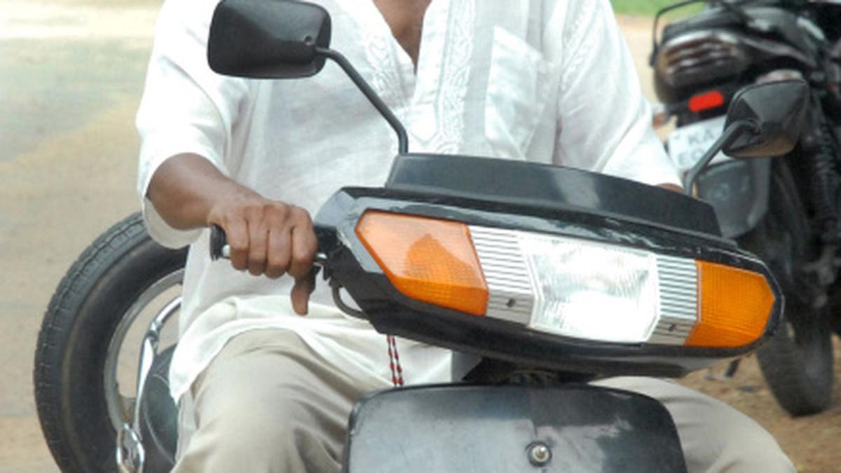 Devanuru Mahadeva on his writing and the creative process - The Hindu