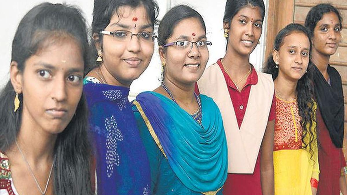 Gritty show by Corporation school students - The Hindu