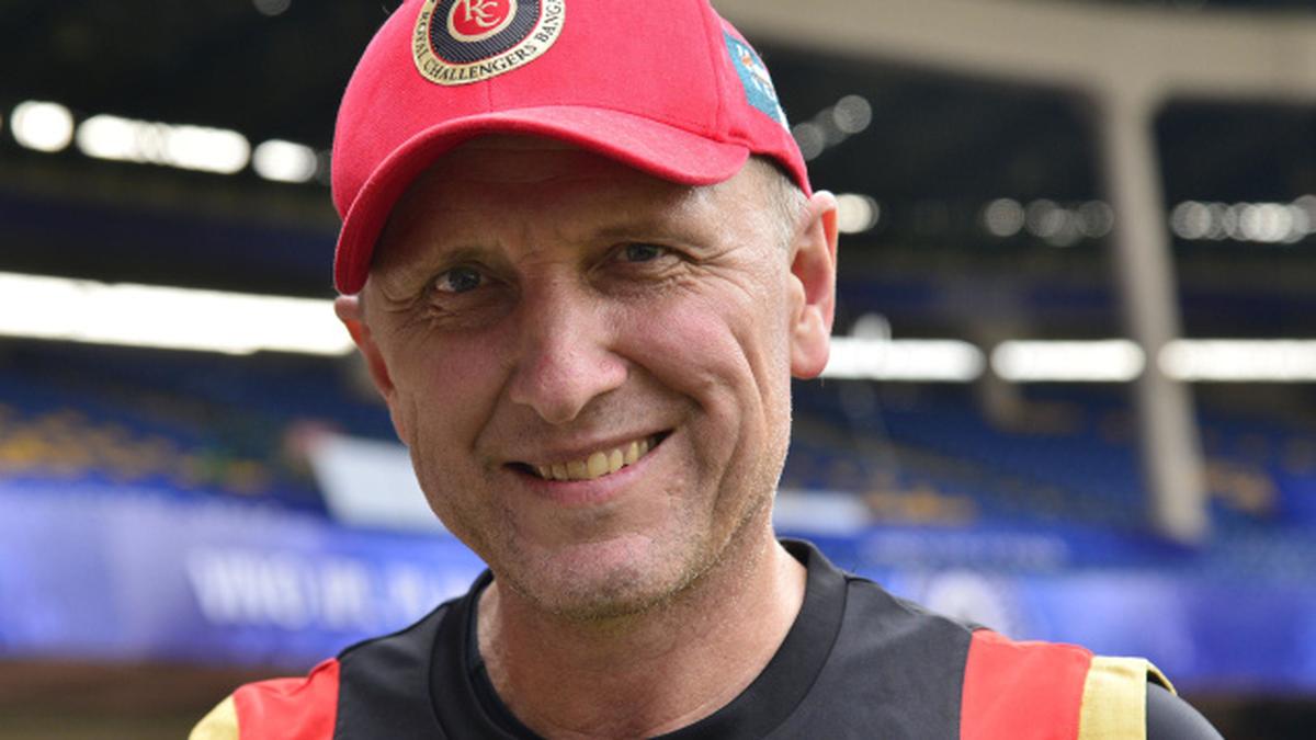 Royal Challengers: Allan Donald happy bowling is finally clicking - The ...