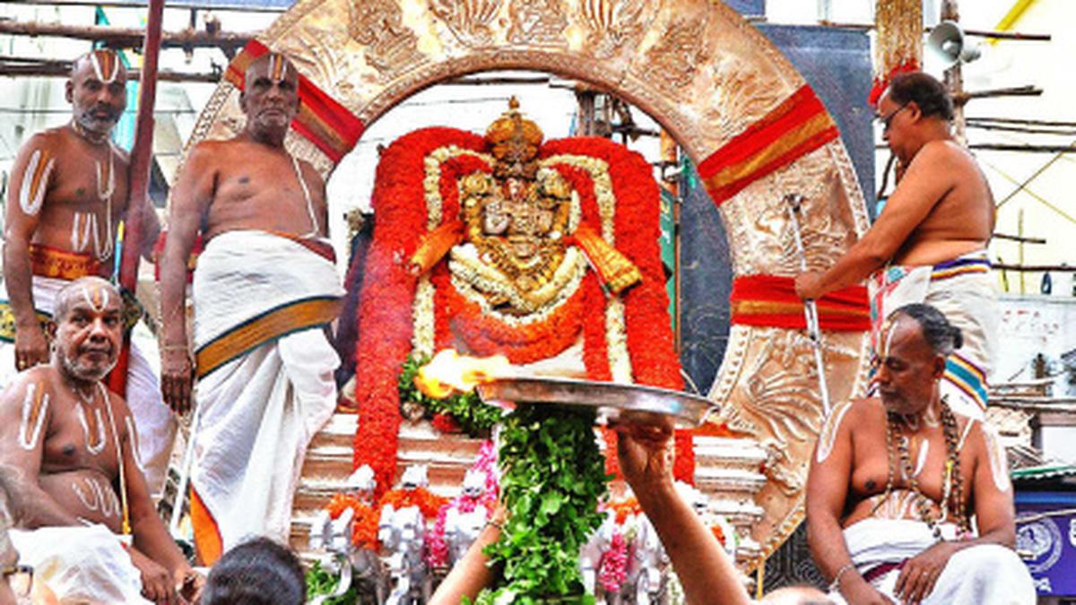 Lord Govindaraja rides on ‘Suryaprabha Vahanam’ - The Hindu