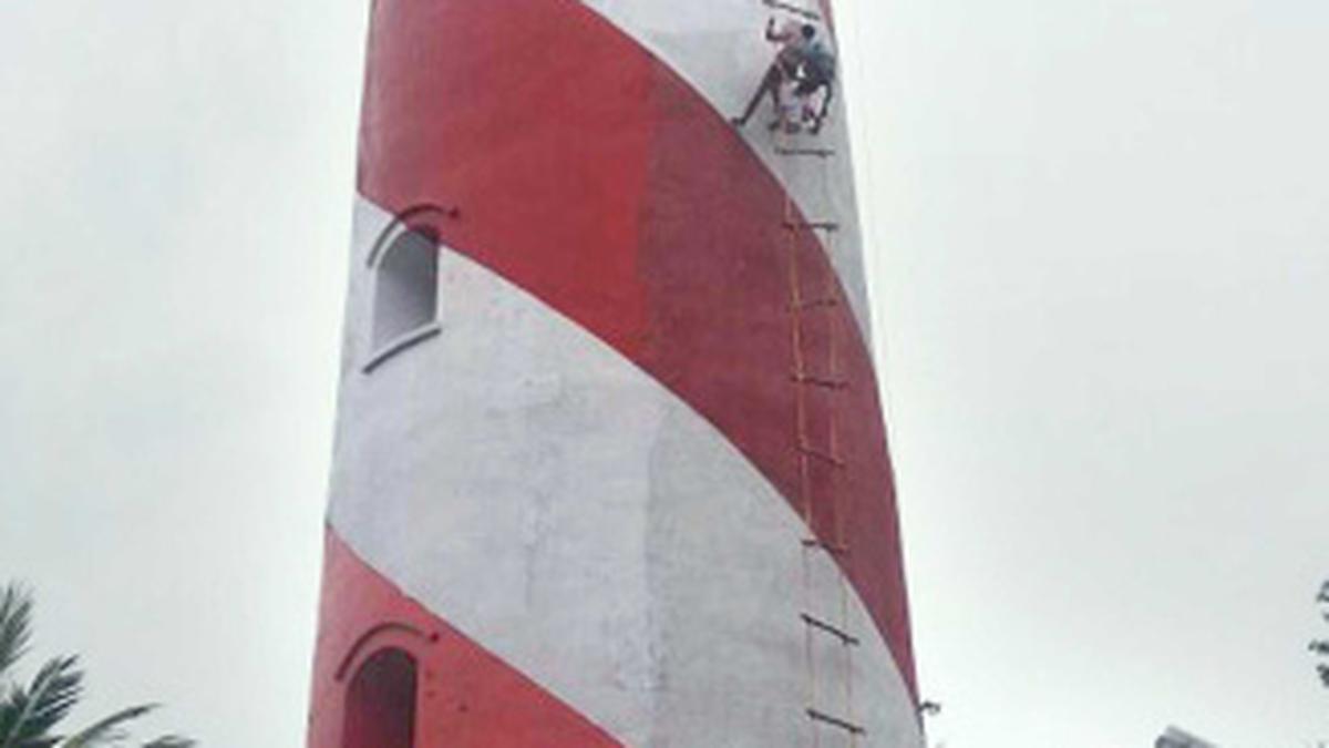 New look for Tangasseri lighthouse - The Hindu