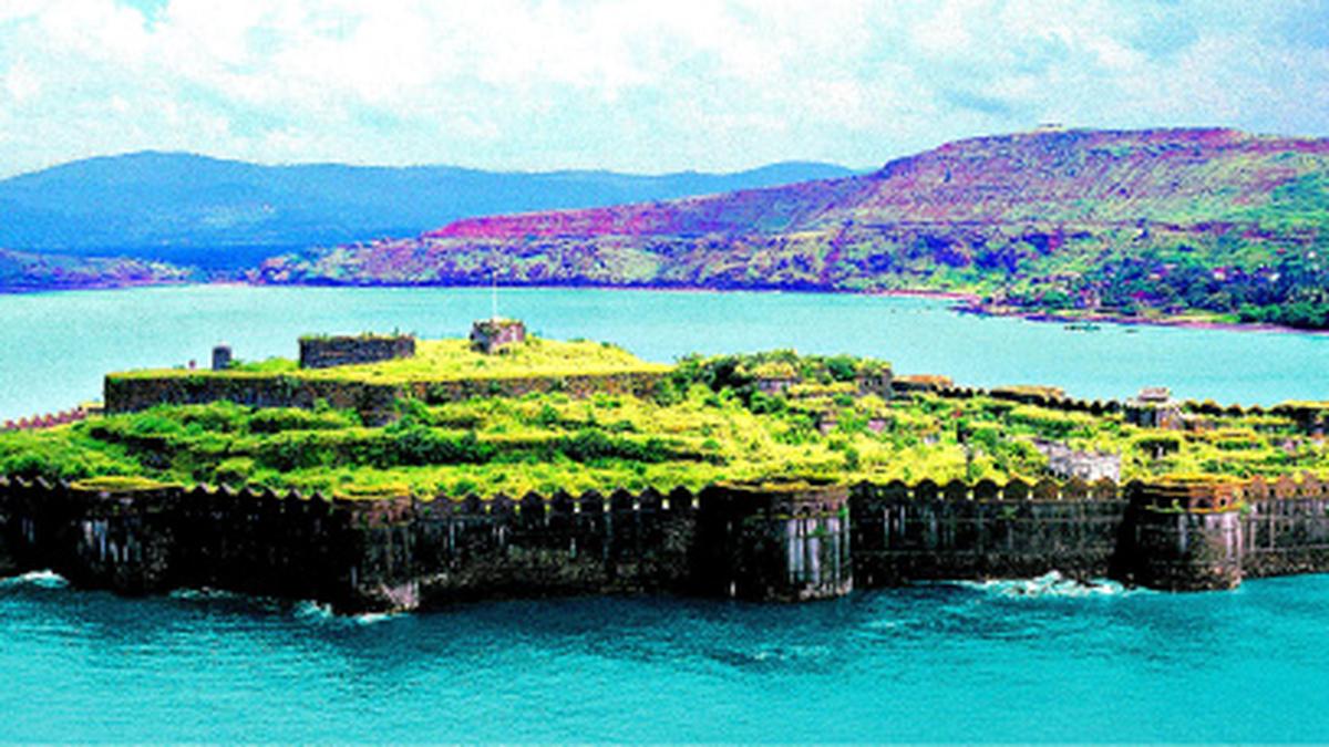 Maharashtra seeks heritage tag for forts - The Hindu