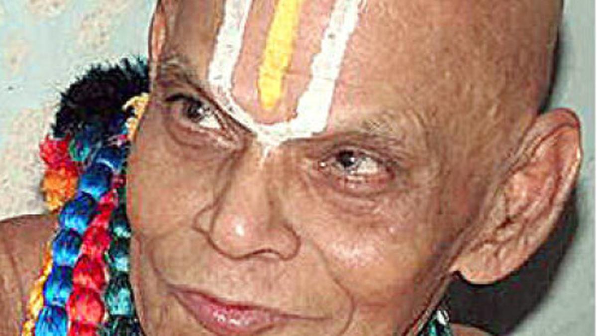 Poundarikapuram Jeer laid to rest - The Hindu