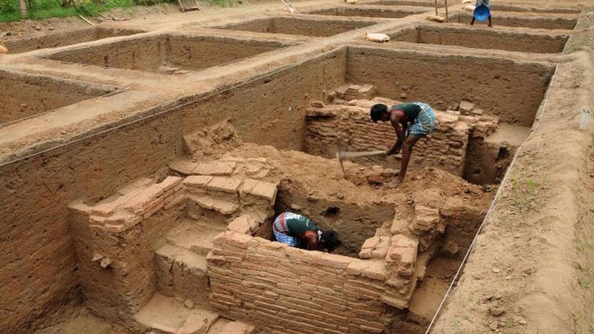 Unearthing an advanced and vibrant civilisation at Keezhadi - The Hindu