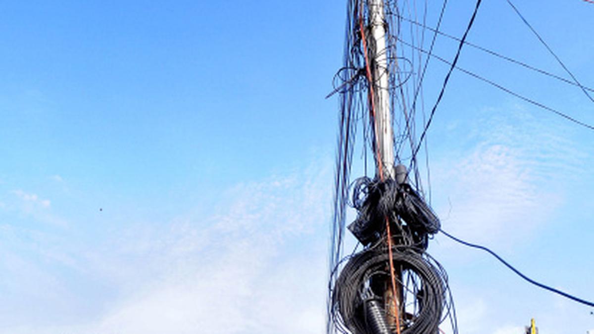 City to get rid of dangling wires - The Hindu