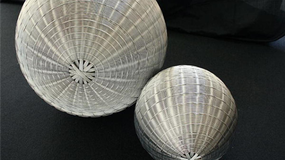 Nisha Mathew creates aesthetic objects using stainless steel - The Hindu