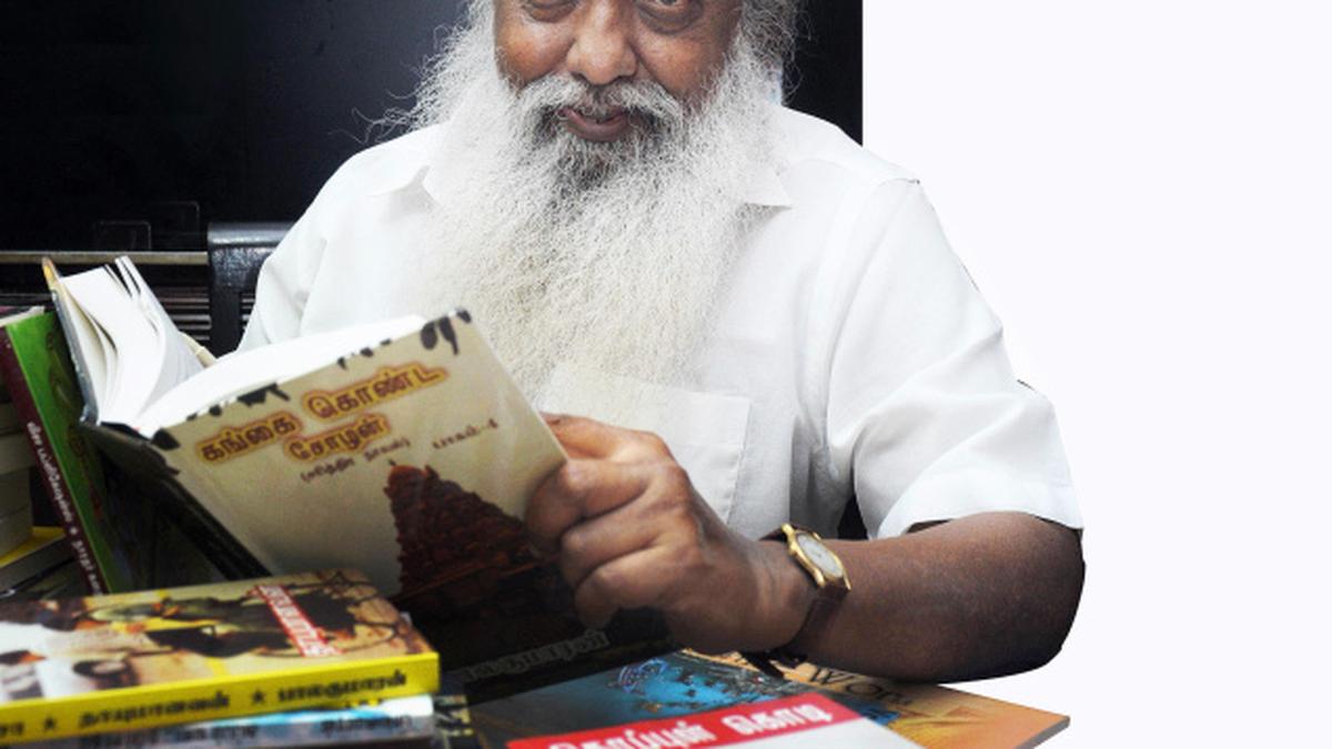 Balakumaran talks about his novels - The Hindu