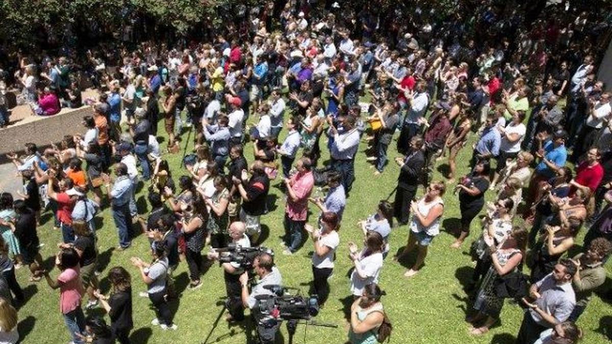 Five policemen killed by sniper at Dallas protest rally - The Hindu