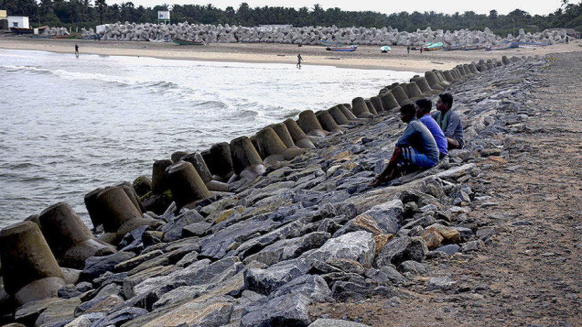 Harbour work comes to a standstill - The Hindu