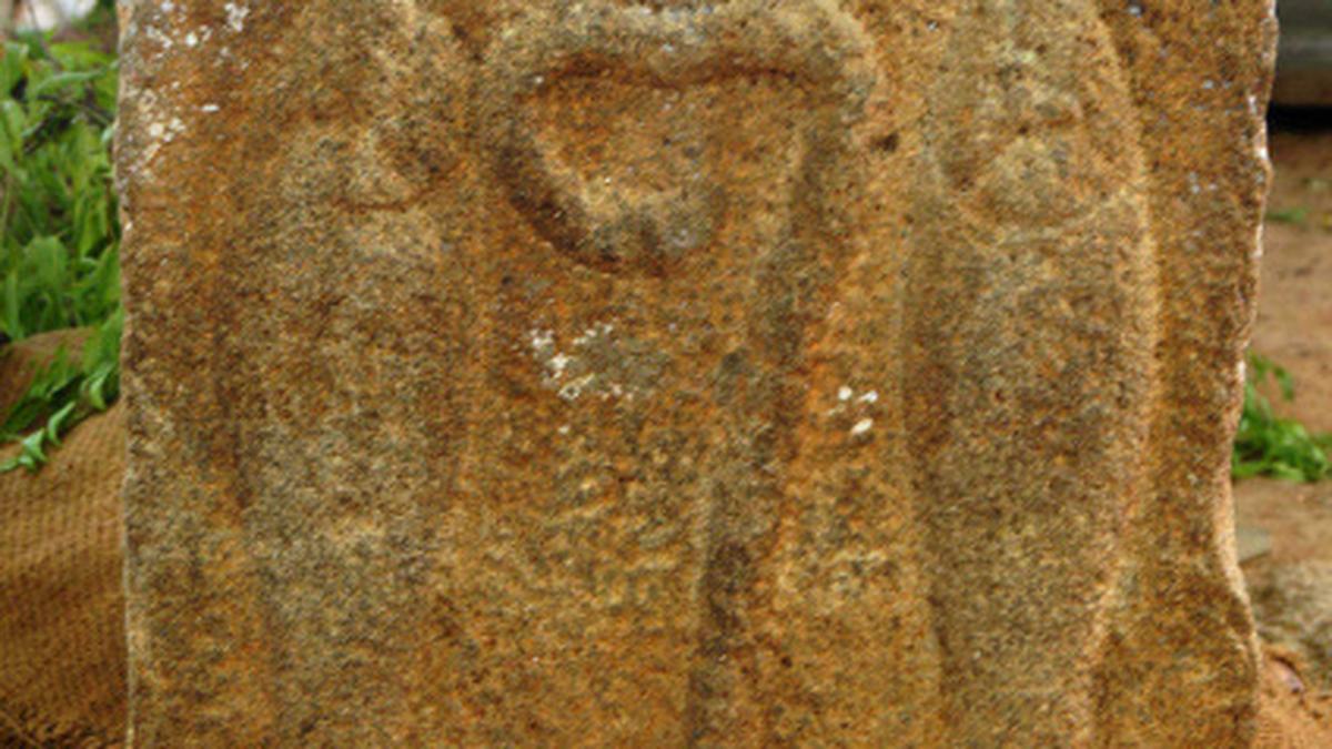 Girivalam path has 14th century link - The Hindu