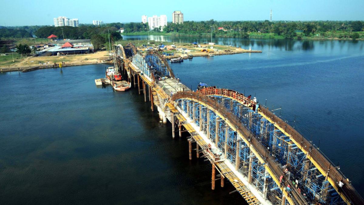 Overbridge construction: VACB ready to support PWD internal probe - The ...