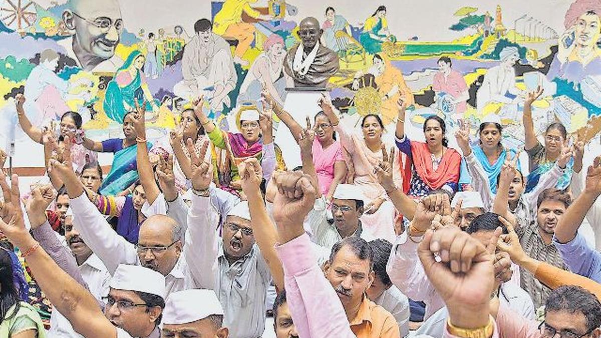 Raising the flag of protest - The Hindu