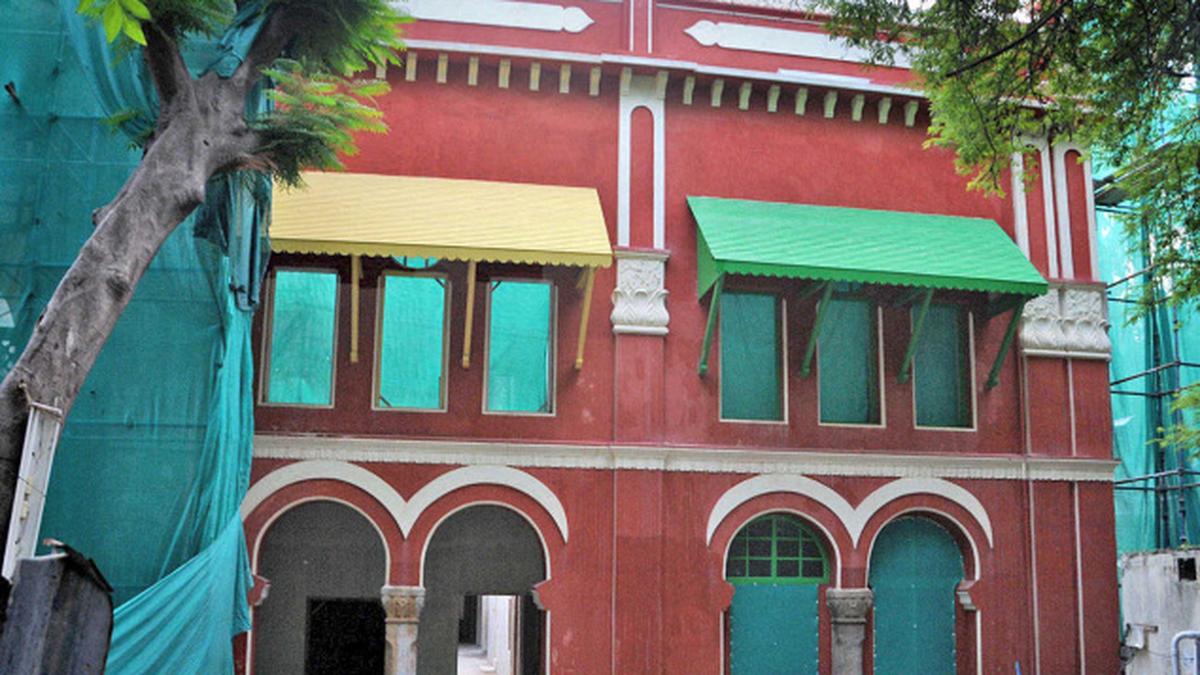 Kalas Mahal getting back its lost glory - The Hindu