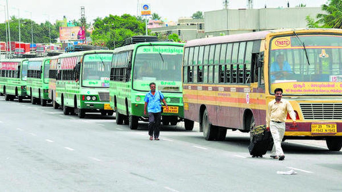 Hosur bus stand wears a deserted look - The Hindu