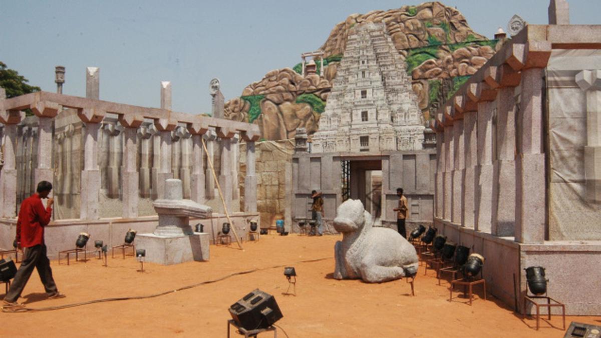 Get a glimpse of Vijayanagar empire's glory - The Hindu