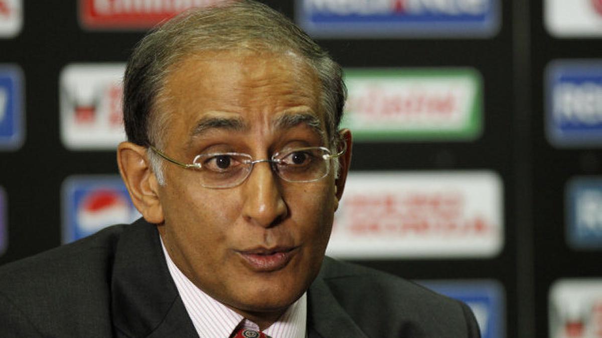 UDRS has reduced errors: Lorgat - The Hindu