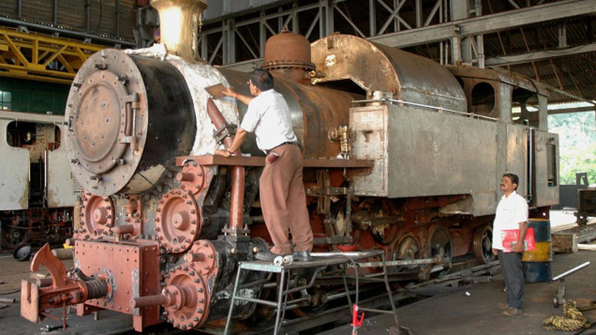 First oil-fired steam loco to roll out before February - The Hindu