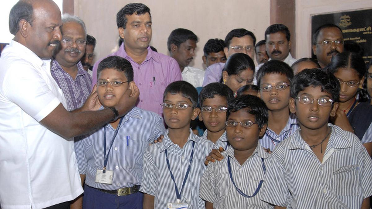 Free eye hospital opened at Velachery - The Hindu
