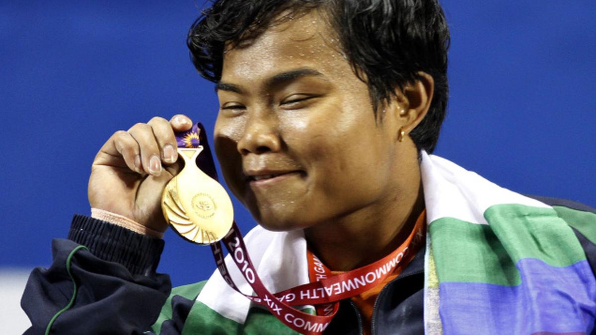 Renu Bala clinches weightlifting gold - The Hindu
