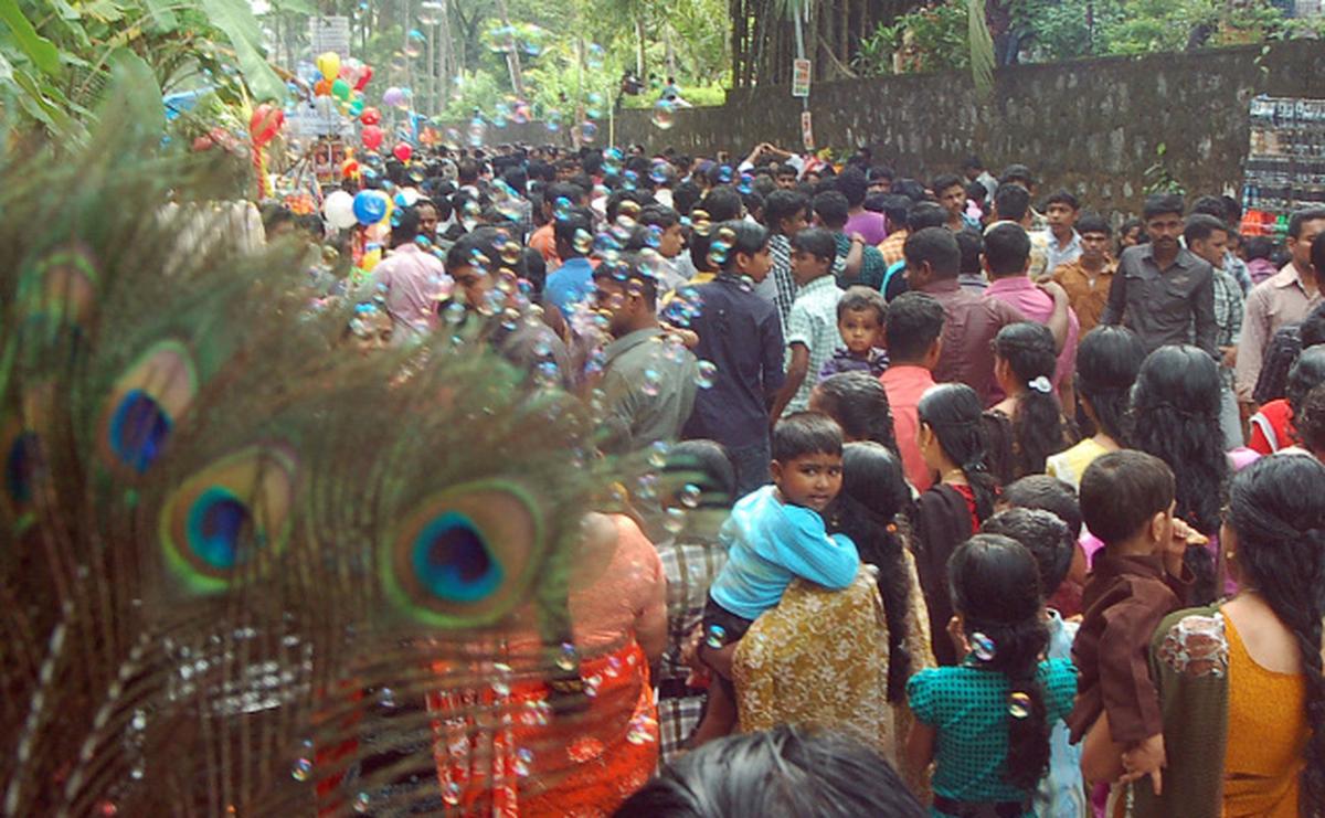 Entering the world of letters - The Hindu