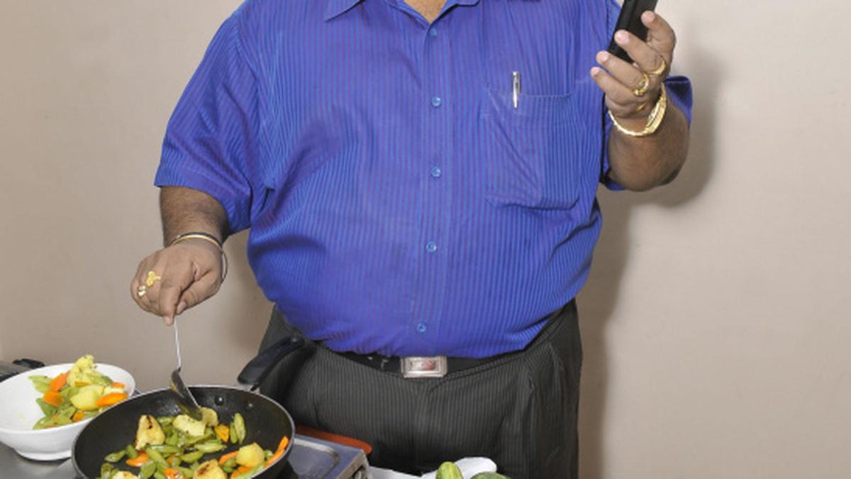 Have phone, will cook - The Hindu