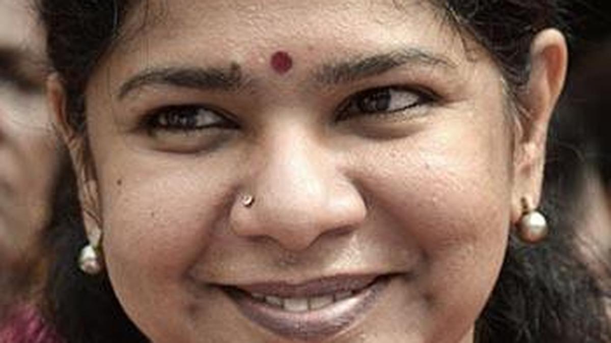 DMK MPs meet President, press for Cauvery Board - The Hindu