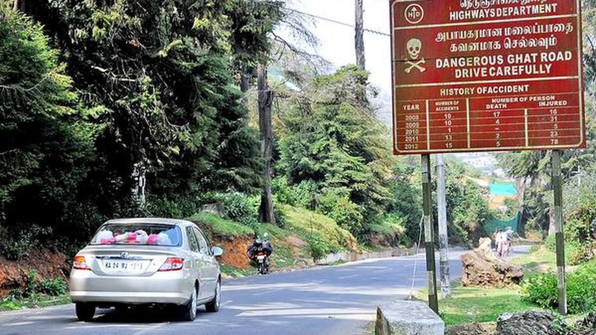 Steps taken to avert accidents on Kalhatty Ghat road - The Hindu