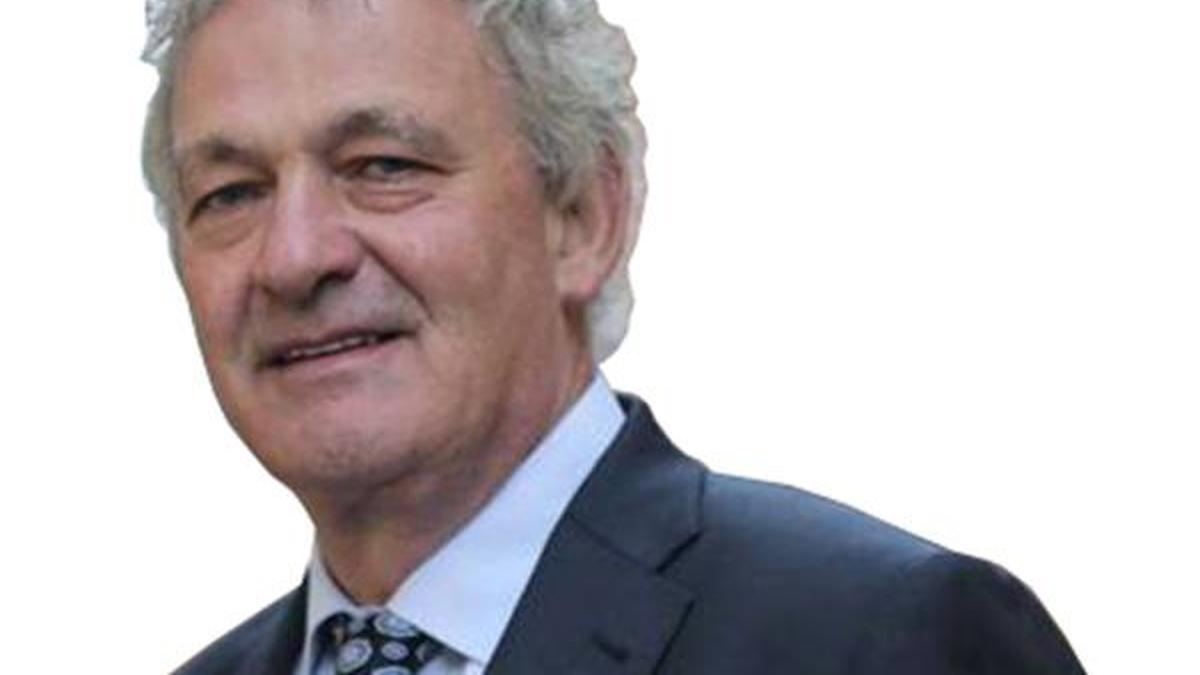 Best long-term solution is for Mistry family to exit Tata Sons, says ...