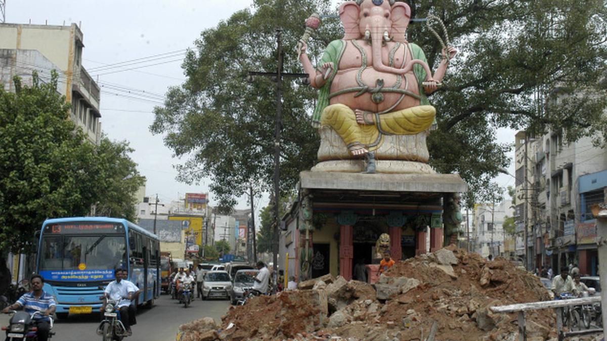 Simmakkal Vinayagar temple should not be disturbed: court - The Hindu