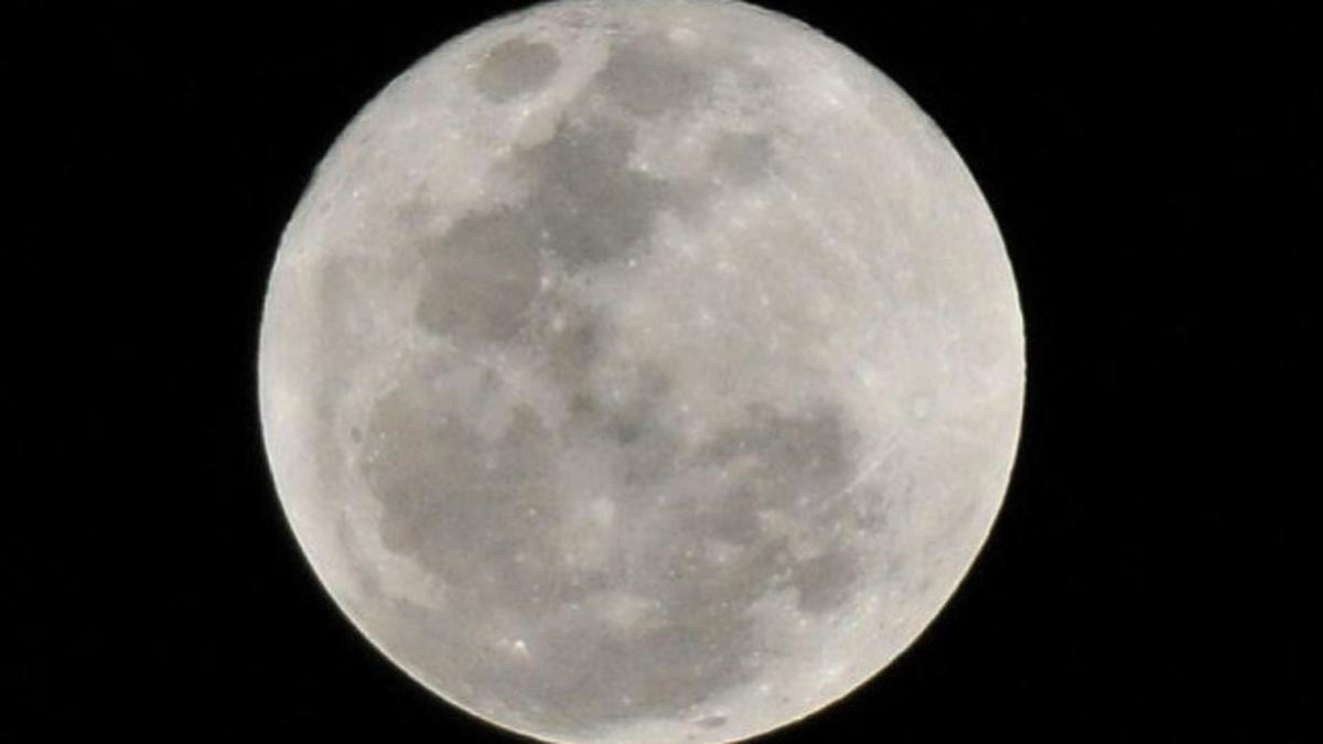 Smallest full moon tomorrow - The Hindu