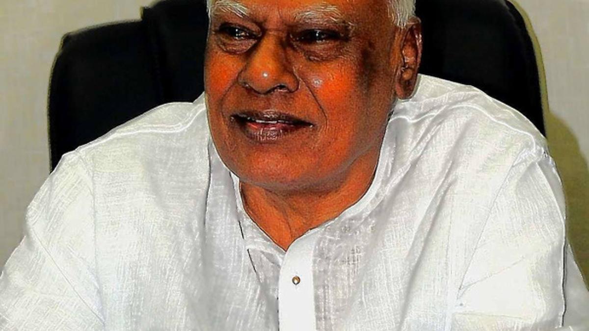 Minister has no role in police firing, says Rosaiah - The Hindu