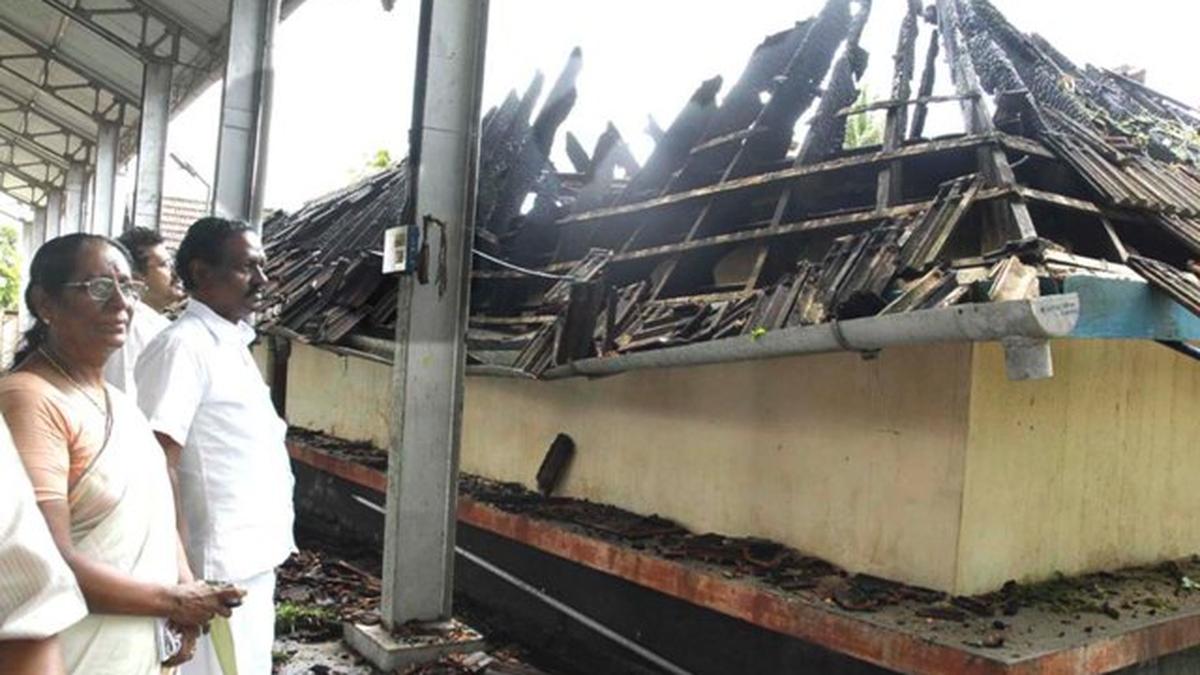 Fire outbreak at ancient Krishna temple in Ranni - The Hindu