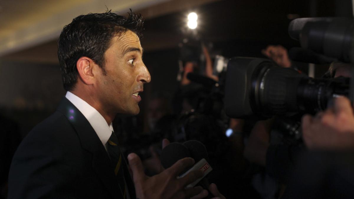 Fresh show cause notice to Younus for misconduct on Australia tour ...